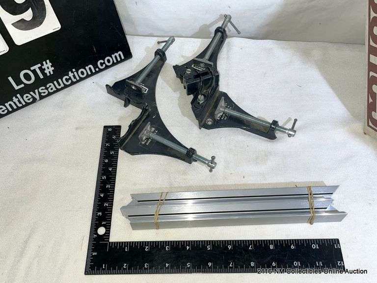 BOX: MISC HARDWARE - Bentley & Associates, LLC