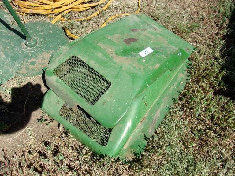 JOHN DEERE TRACTOR VENT PANELS - Bentley & Associates, LLC