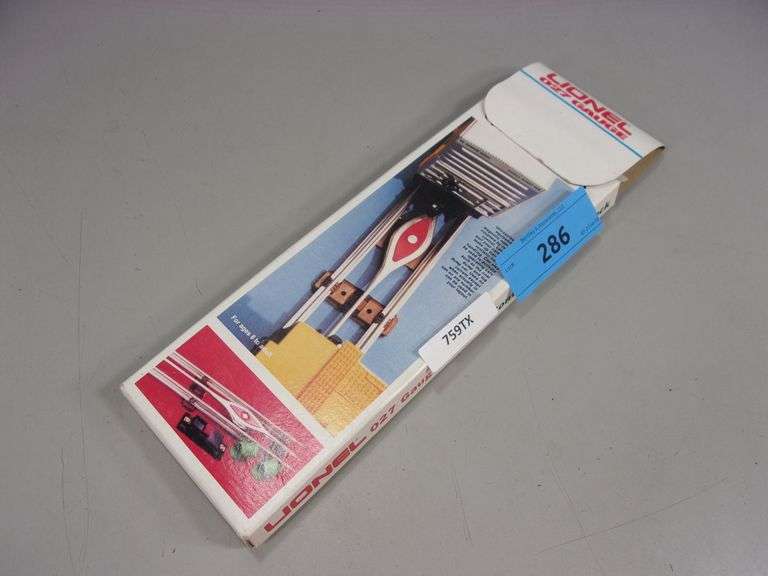 LIONEL 027 GAUGE REMOTE CONTROL OPERATING TRACK - Bentley & Associates, LLC