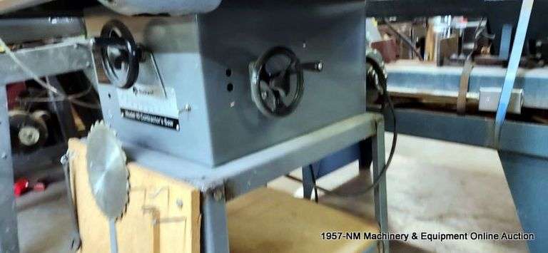 ROCKWELL MODEL 10 CONTRACTORS TABLE SAW, 120 VOLT W/ MITER GAGE ...