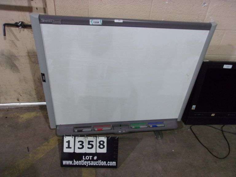 SMARTBOARD SMALL BOARD W/ STAND, 4 MARKERS - NO ERASER - Bentley ...