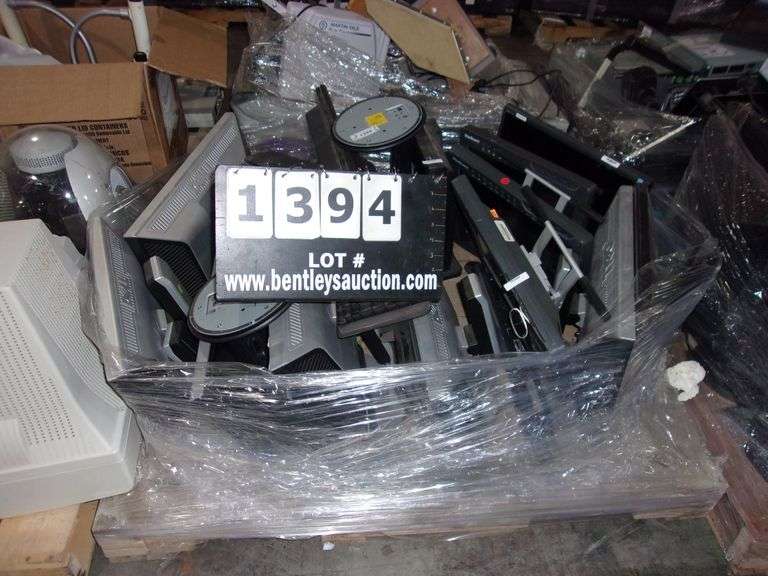 PALLET: LOT (25) ASSORTED COMPUTER MONITORS - Bentley & Associates, LLC