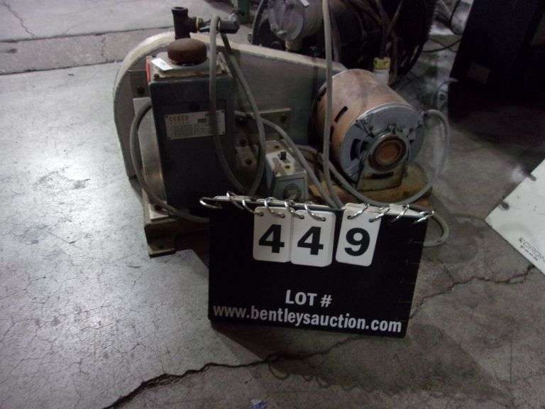 CENCO HYVAC 91105 VACUUM PUMP - Bentley & Associates, LLC