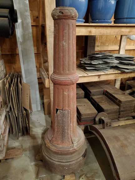 Early cast iron lamp post base - Bid-Assets Online Auctions