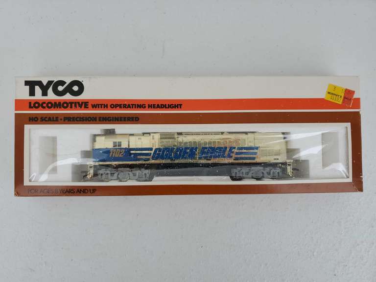 HO Model Train 1102 Golden Eagle Diesel Locomotive - Bid-Assets Online ...