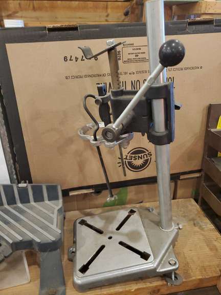 Miter box and Craftsman drill press stand model 25921 on board - Bid ...
