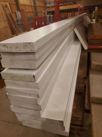 Group of 1x4 and 1x6x12 MDF lumber - Bid-Assets Online Auctions