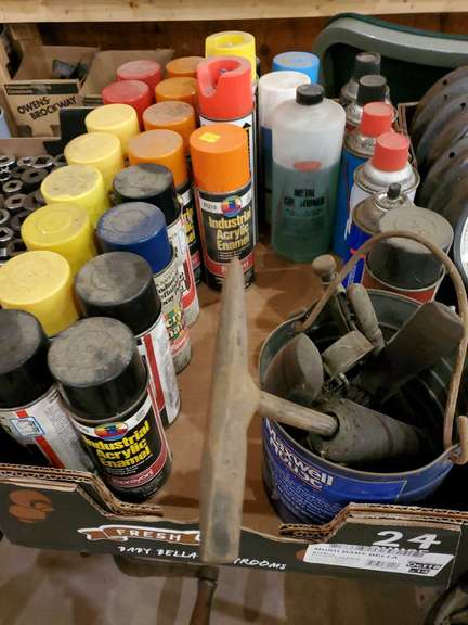 Box spray paint cans, welding chisel, strikers - Bid-Assets Online Auctions