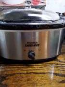 Two rival crock pots (1.5 qt... appears to be new in box.) Basement ...