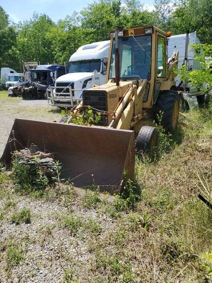 Ford 655A tractor/loader/backhoe, Sr.# C772436, enclosed ROPS cab ...