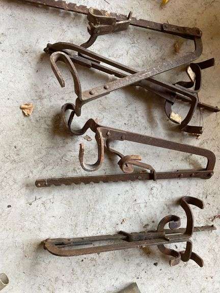 Vintage ladder jacks - Bid-Assets Online Auctions