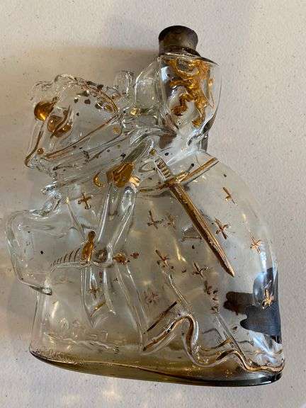 Castagnon Armagnac knight decanter with box - Bid-Assets Online Auctions