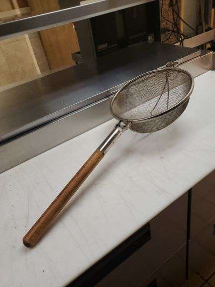 Extra large strainer 16-inch handle 12-in opening - Bid-Assets Online ...