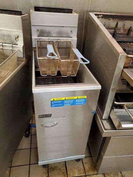 Pitco model 40D commercial gas fryer with two baskets - Bid-Assets ...