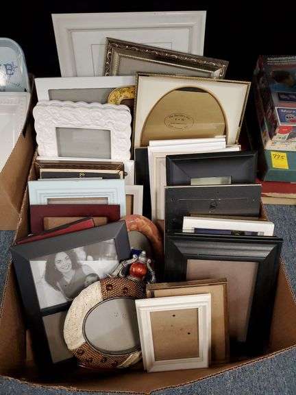 Lot assorted photo frames - Bid-Assets Online Auctions