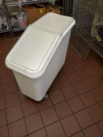 Cambro rolling flour bin - Bid-Assets Online Auctions