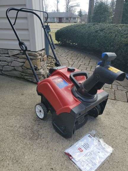Toro power clear 180 snow thrower with four cycle overhead valve engine ...