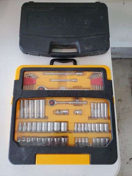 WorkForce and Stanley SAE and Metric socket sets with carrying cases ...