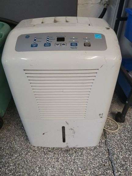 JUST ADDED General electric energy star 50 pint dehumidifier powers on ...