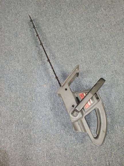 Craftsman electric 20-in bushwacker hedge trimmer - Bid-Assets Online ...