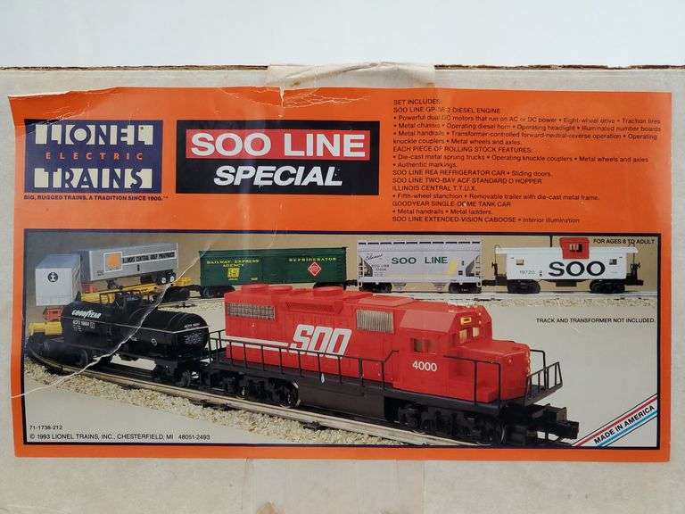1993 Lionel Soo Line 6pc Freight Train Set. Includes #4000 Soo Line GP ...