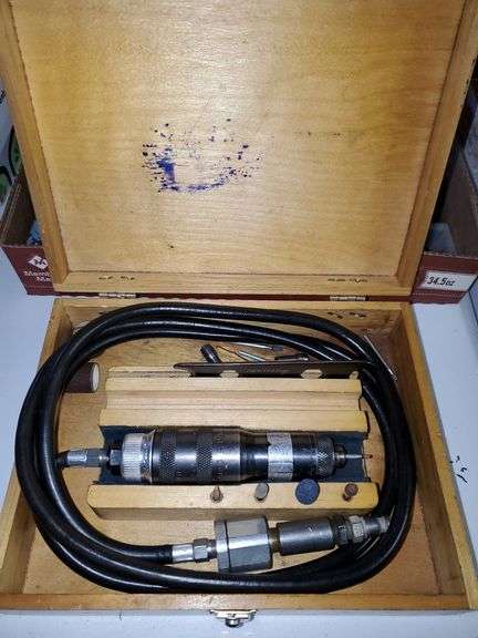 Aro Corp small air grinder - Bid-Assets Online Auctions