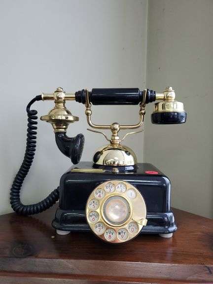 Onyx replica French rotary phone - Bid-Assets Online Auctions