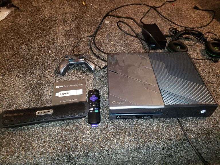 Xbox one UNSC with power supply, one controller, headphones, Roku stick ...