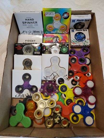 Large lot of various Fidget Spinners - Bid-Assets Online Auctions
