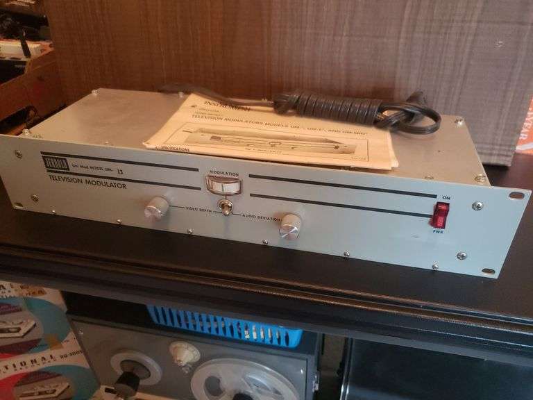 Vintage Gerald model UM13 television modulator with original manual ...