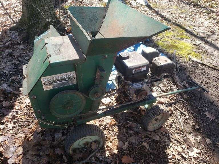Roto hoe cut and shred model 800 chipper shredder. Stored outside ...