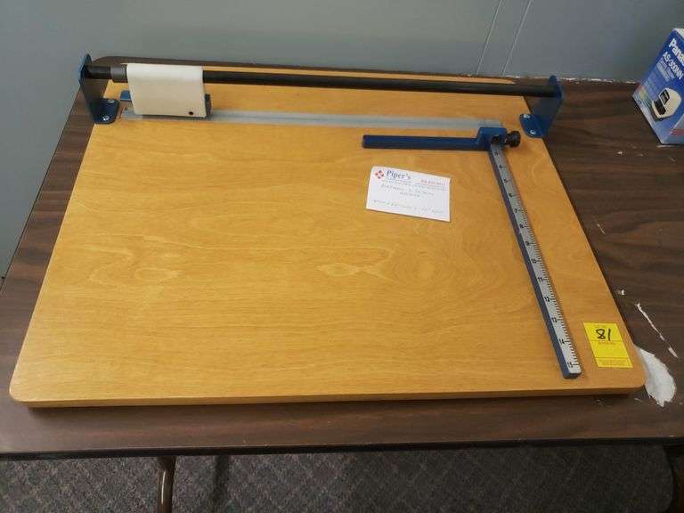 Perforate and scoring machine 24x20x4 h - Bid-Assets Online Auctions