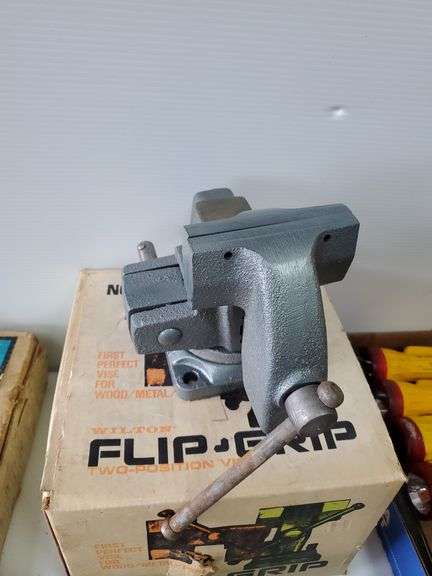 Wilton Flip Grip two-position vise! With original box - Bid-Assets ...