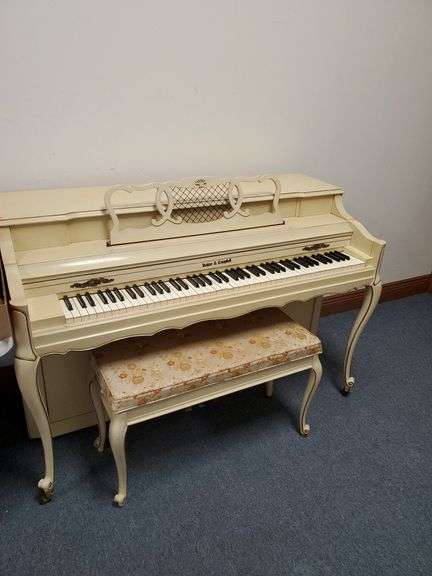 Kohler& Campbell cream colored spinet piano with matching padded bench ...