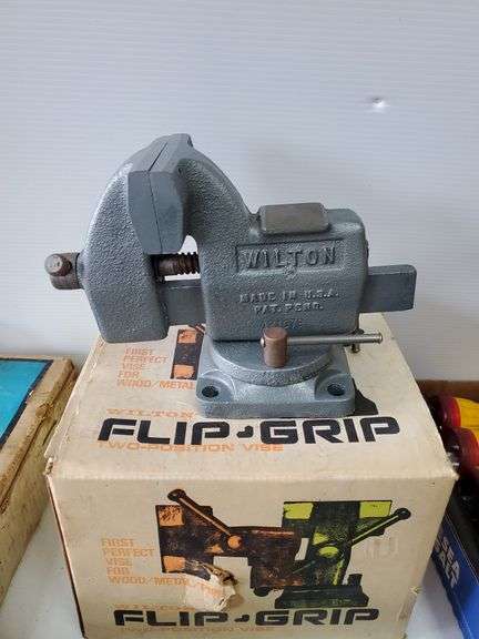 Wilton Flip Grip two-position vise! With original box - Bid-Assets ...