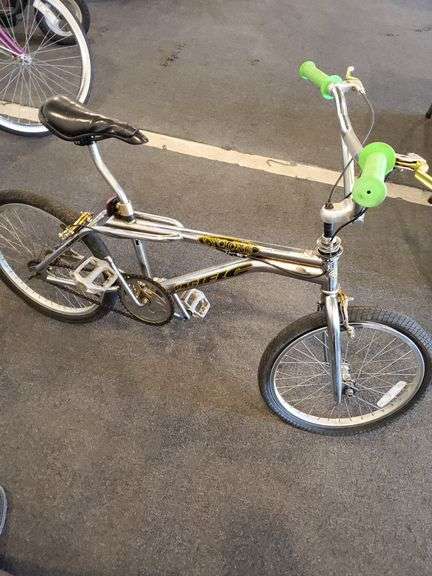 Childs Pacific cyclone bicycle - Bid-Assets Online Auctions