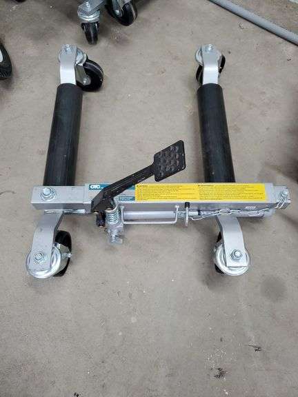 Four OTC Stinger Series easy car rollers/positioning unit - Bid-Assets ...
