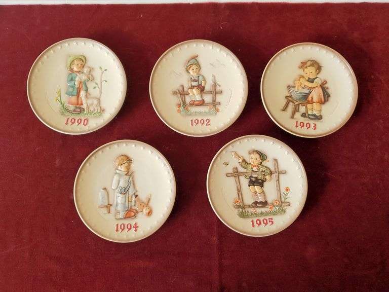 M.J. Hummel annual collectors plates from the 1990's. Including, 1990 ...