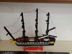 Lego USS Constellation, USA 1797 with poster - Bid-Assets Online Auctions