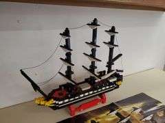 Lego USS Constellation, USA 1797 with poster - Bid-Assets Online Auctions