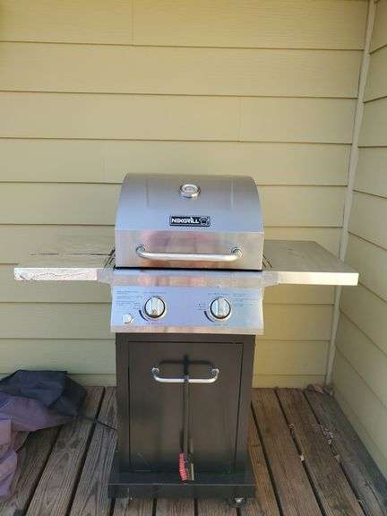 Nexgrill SS 2-burner propane Grill model# 720-0864, with 2 drop down ...