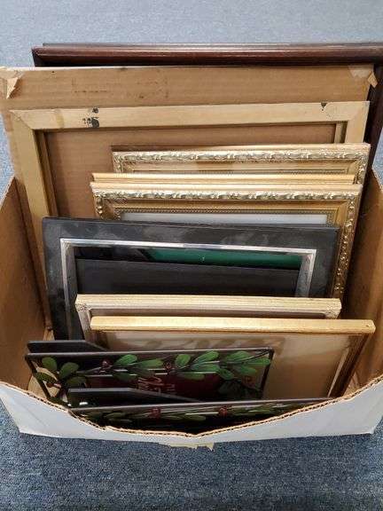 Assorted photo frames. - Bid-Assets Online Auctions