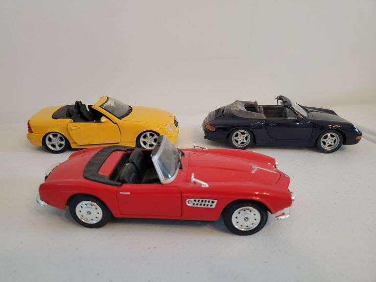 Die-cast 1955 BMW 507 scale 1/24, Mercedes Benz slk scale 1/24, porche ...