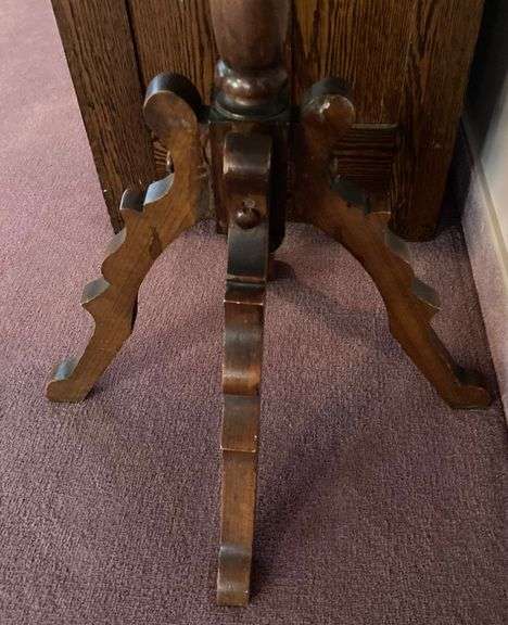 Wooden pedestal side table - Bartlett Auctions Inc.