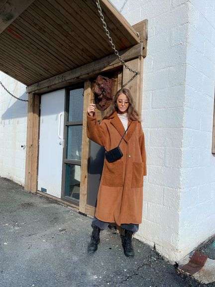 Sooley Designs - Bartlett Auctions Inc.