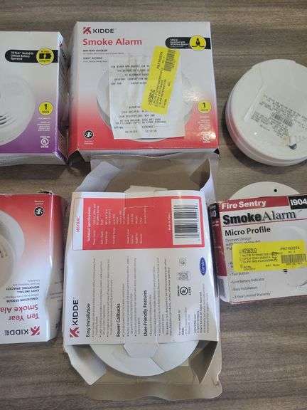 6- Smoke Detectors - Web Online Auctions