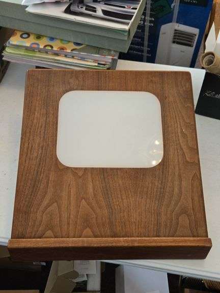 Wooden Wall Mounted X-ray Light Box - Web Online Auctions