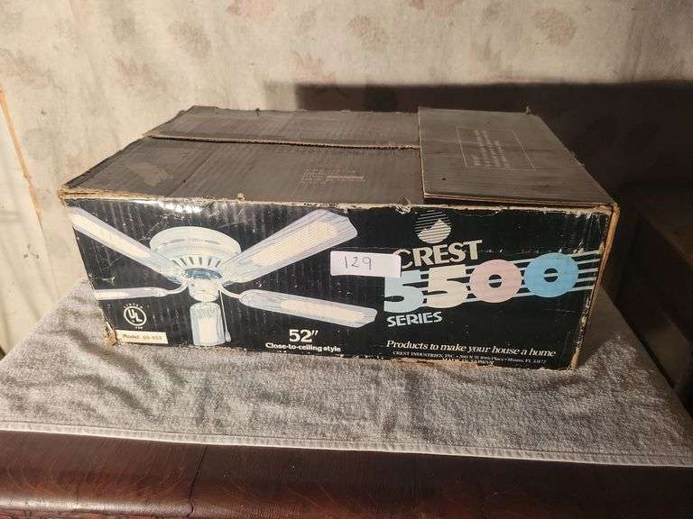 Crest 500 Series Ceiling Fan and Light - Web Online Auctions