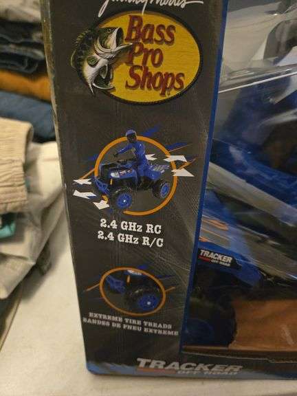 Bass pro shop tracker off road RCA - Web Online Auctions