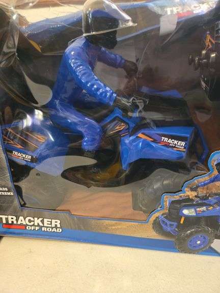 Bass pro shop tracker off road RCA - Web Online Auctions